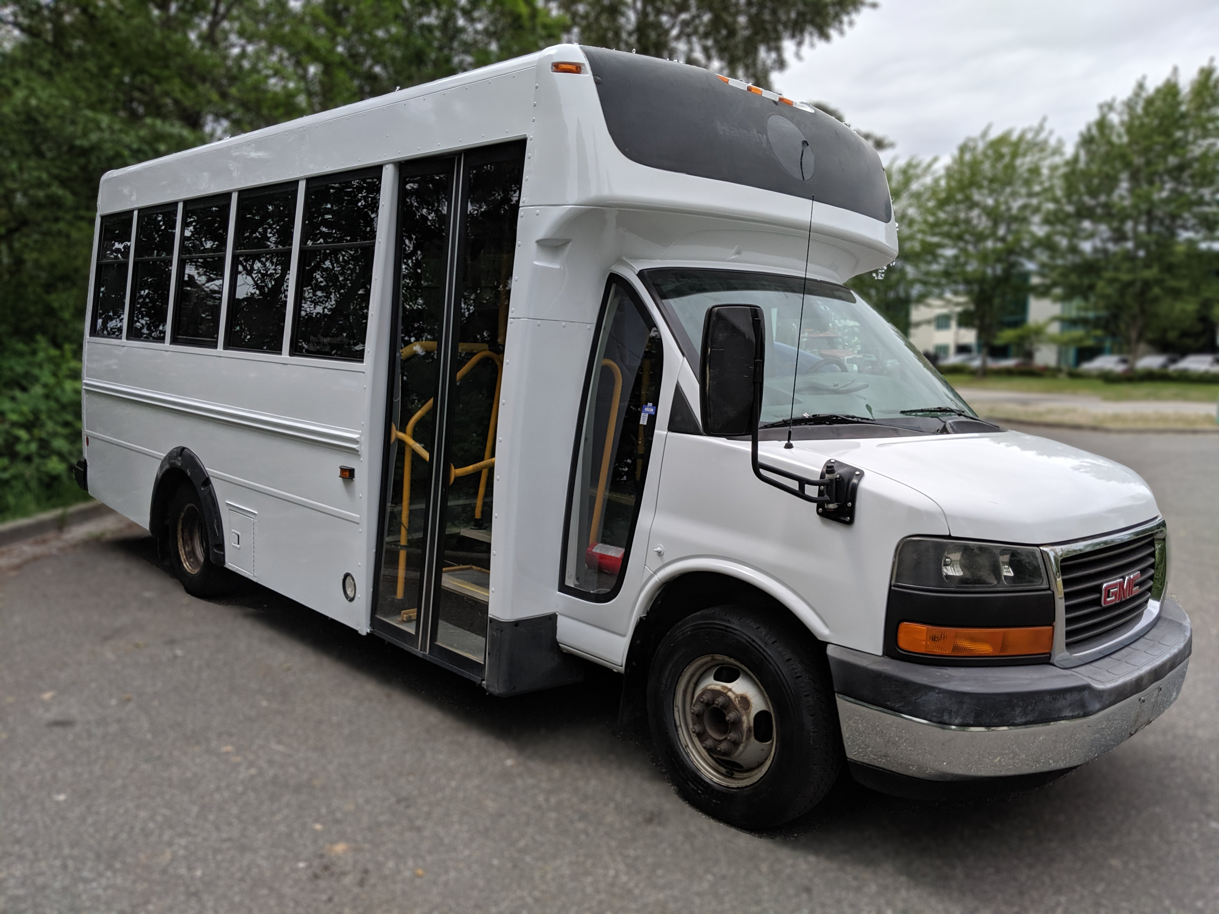 Delta Used Car Dealer | New and Used Car For Sale | Shop Shuttle Buses