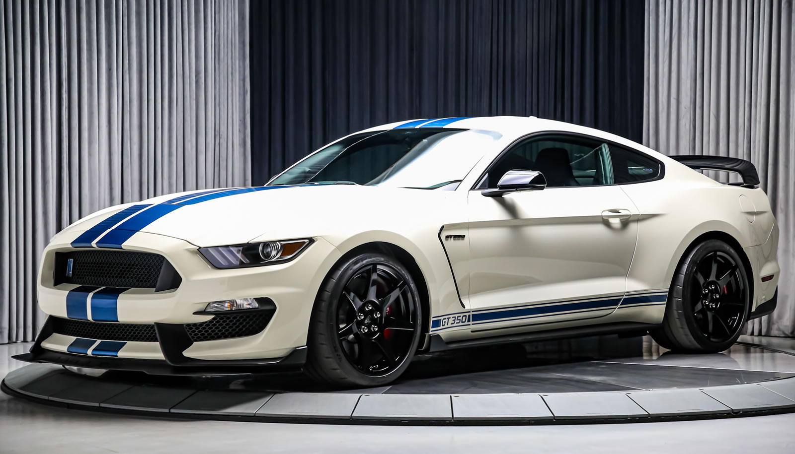 Toronto Used Car Dealer | New and Used Car For Sale | Manhattan Motorcars